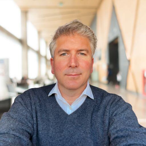 Experienced Barrister for Commercial Contract Law, Professional ...